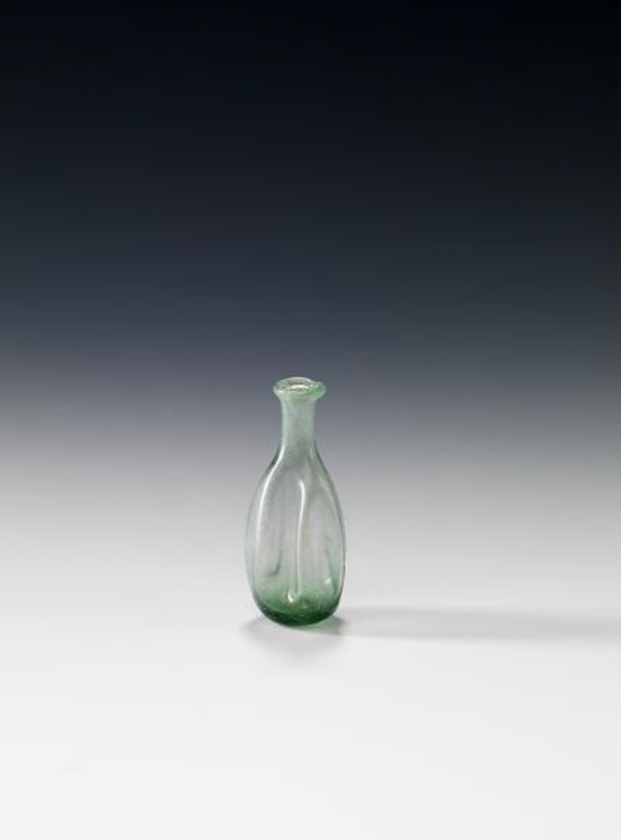 Transparent Glass Bottle Artifact - Saudipedia