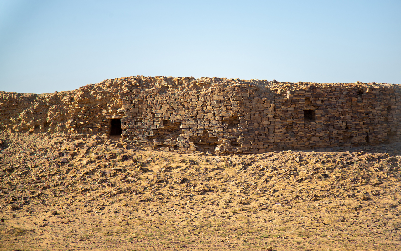 What Is the Ancient Wall of Tayma? - Saudipedia