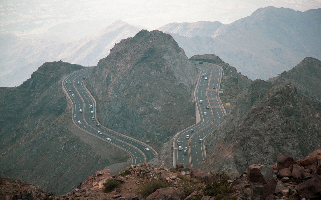 What Is the First Paved Road in Saudi Arabia? - Saudipedia